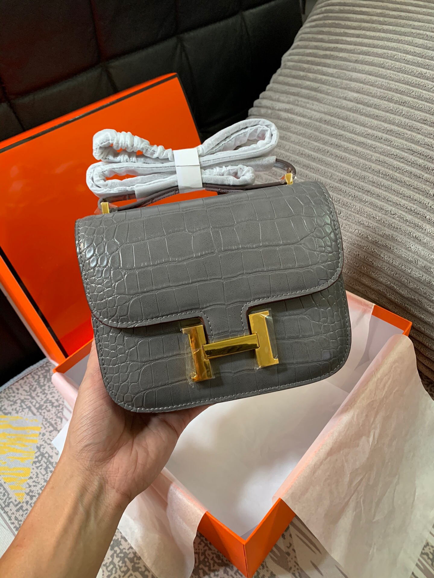 Where Is The Cheapest To Buy Hermes Handbags | Paul Smith