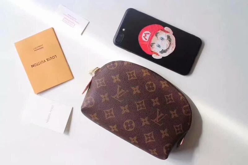 Louis Vuitton Micro Wallet 2020 | Paul Smith